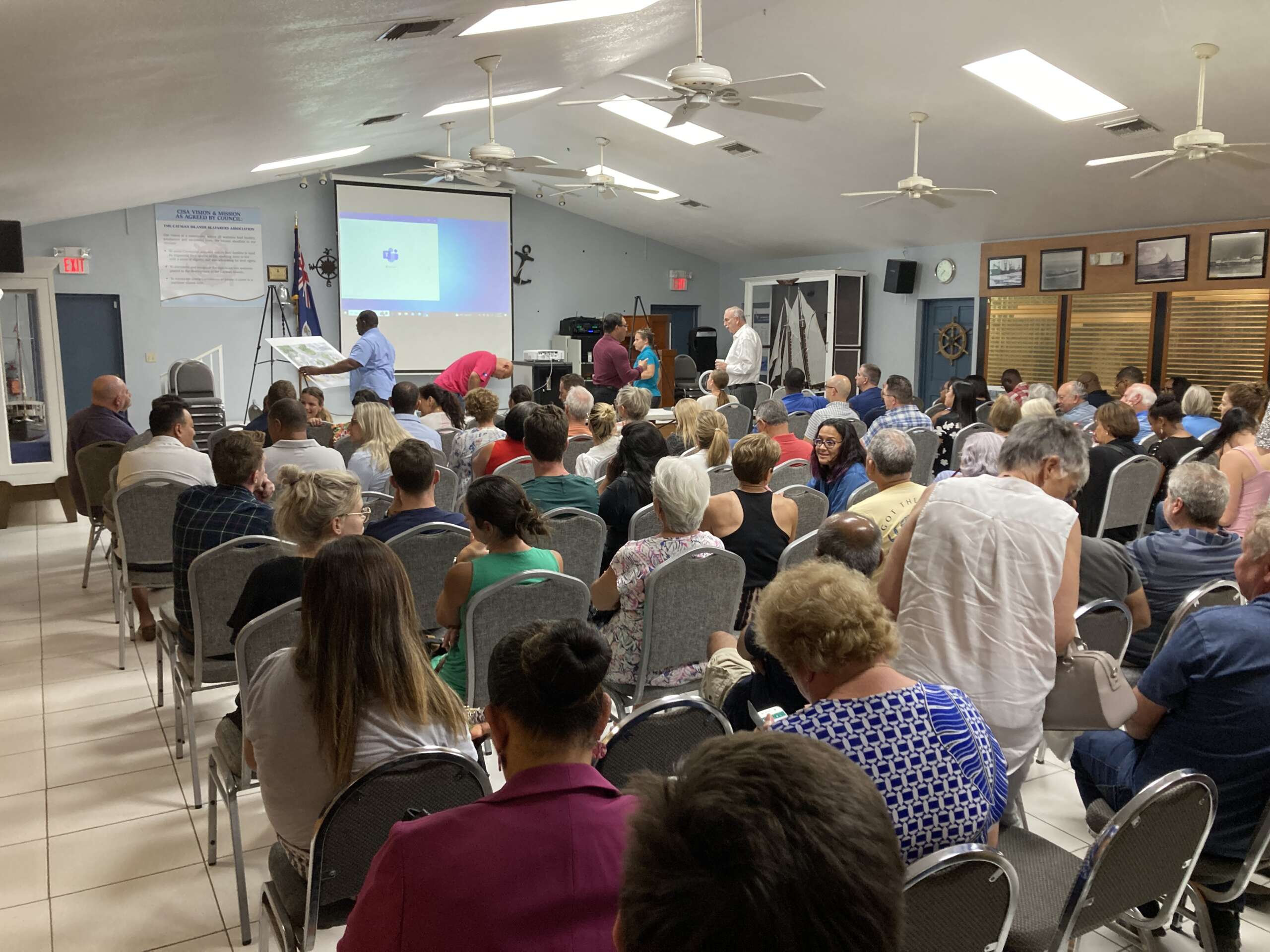 Grand Harbour roundabout1 - Cayman Compass