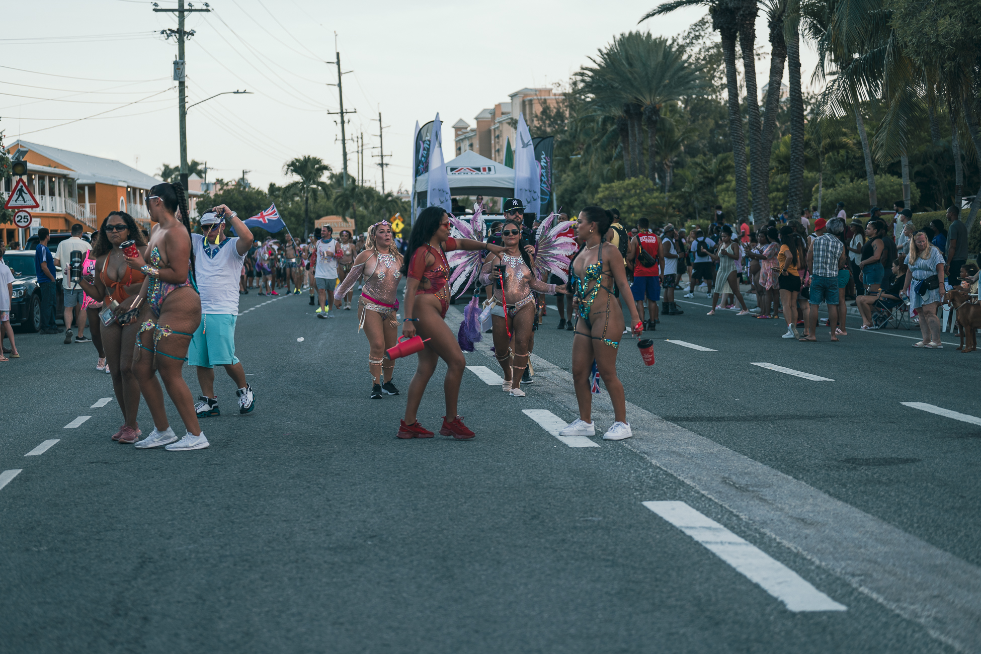 CayMask 2023-66 - Cayman Compass