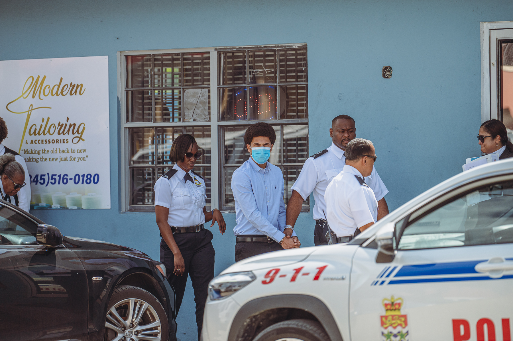 jurors visit crime scene-12 - Cayman Compass