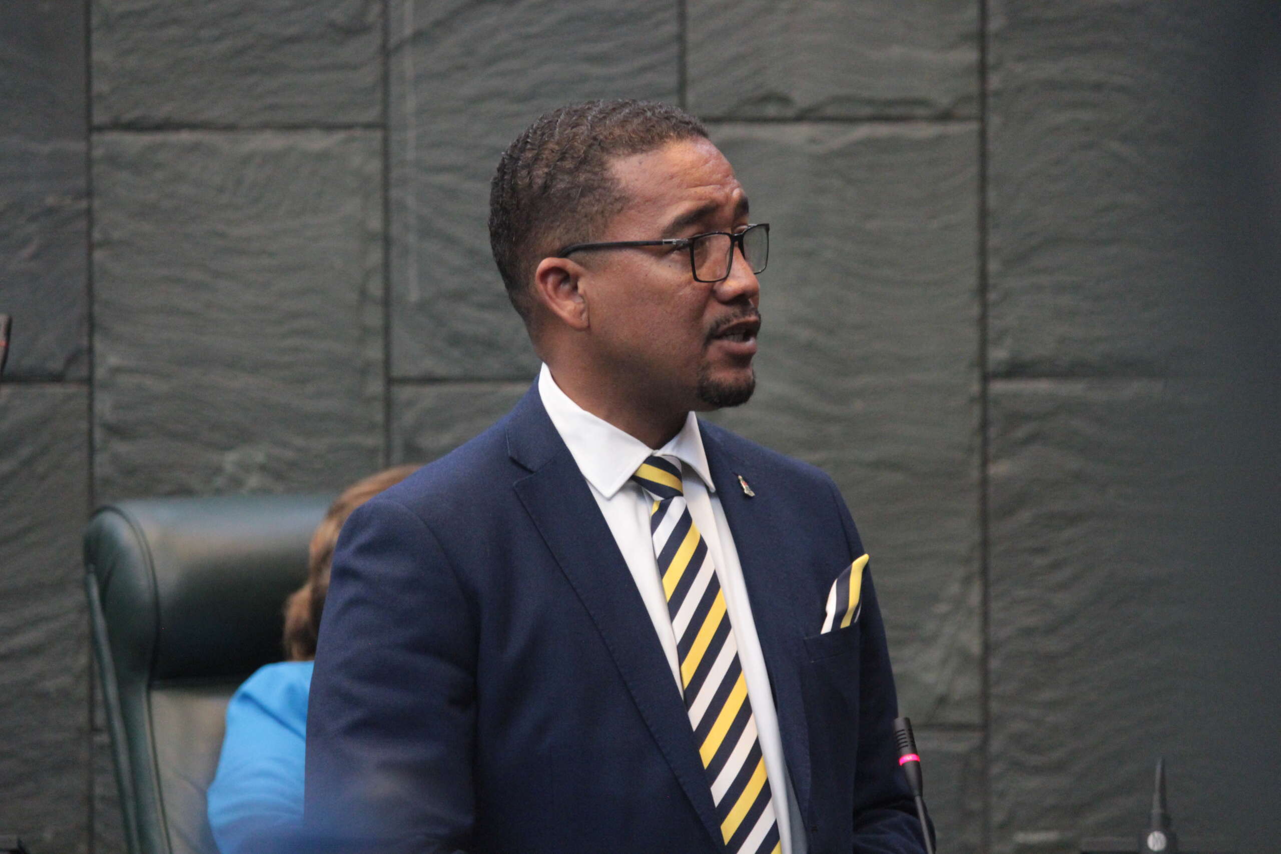 MPs vote in favour of beneficial ownership transparency law - Cayman ...