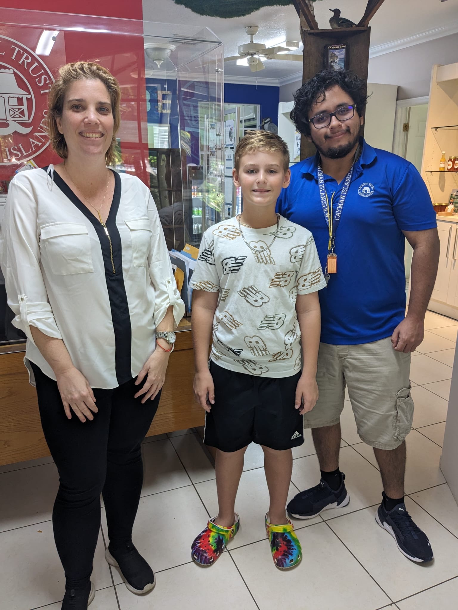 Cayman student sells 'flamingo-ade' to raise funds for National Trust ...