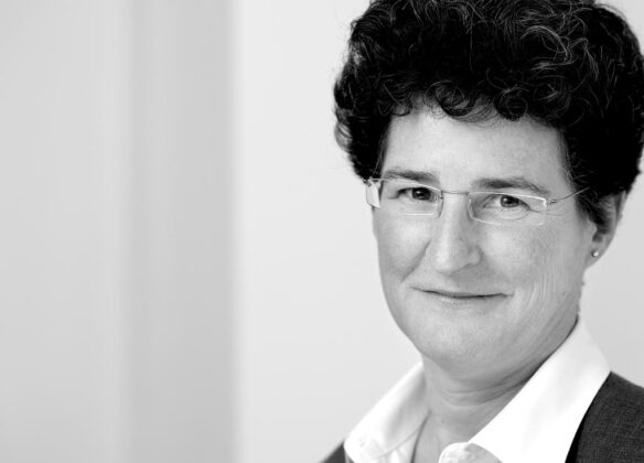 Former Chief Justice Smellie appointed as Court of Appeal judge ...