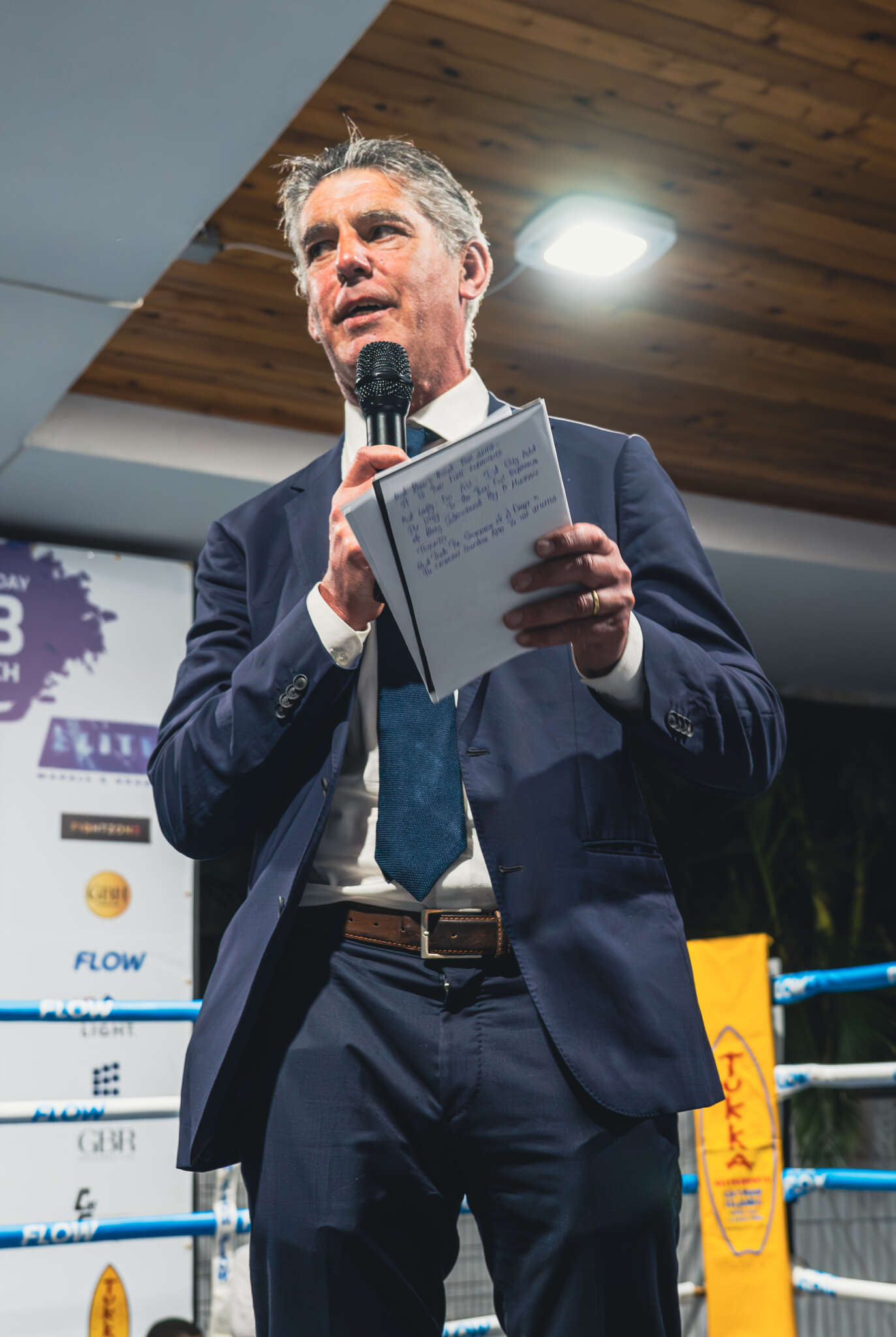 Fight fans treated to classic night of boxing - Cayman Compass