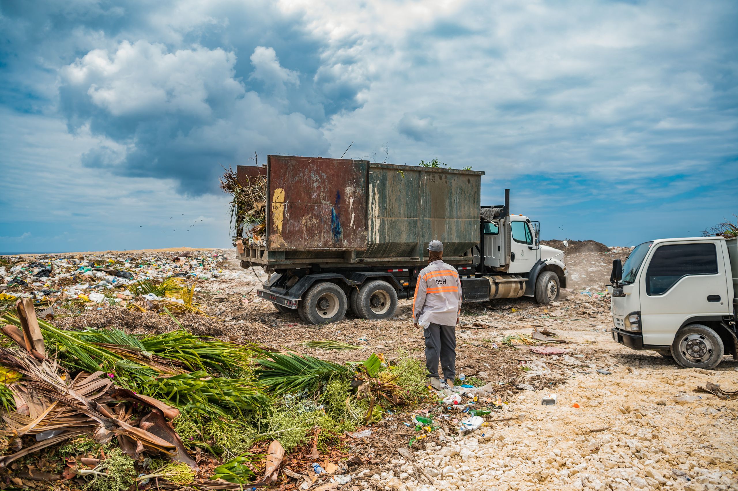 DEH moves to upgrade ageing fleet - Cayman Compass
