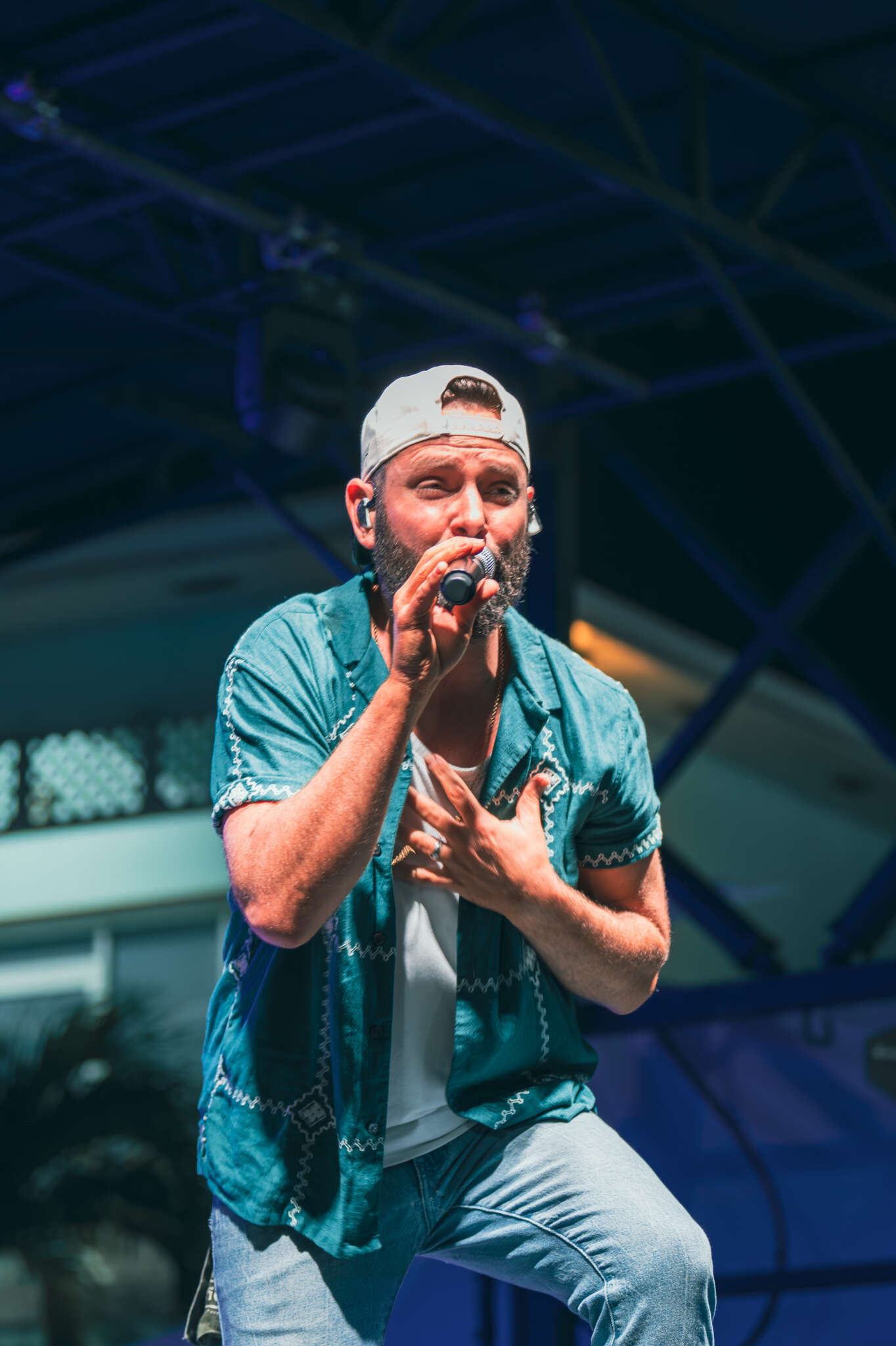 Country singer Ryan Griffin debuts new song to Cayman audience - Cayman ...