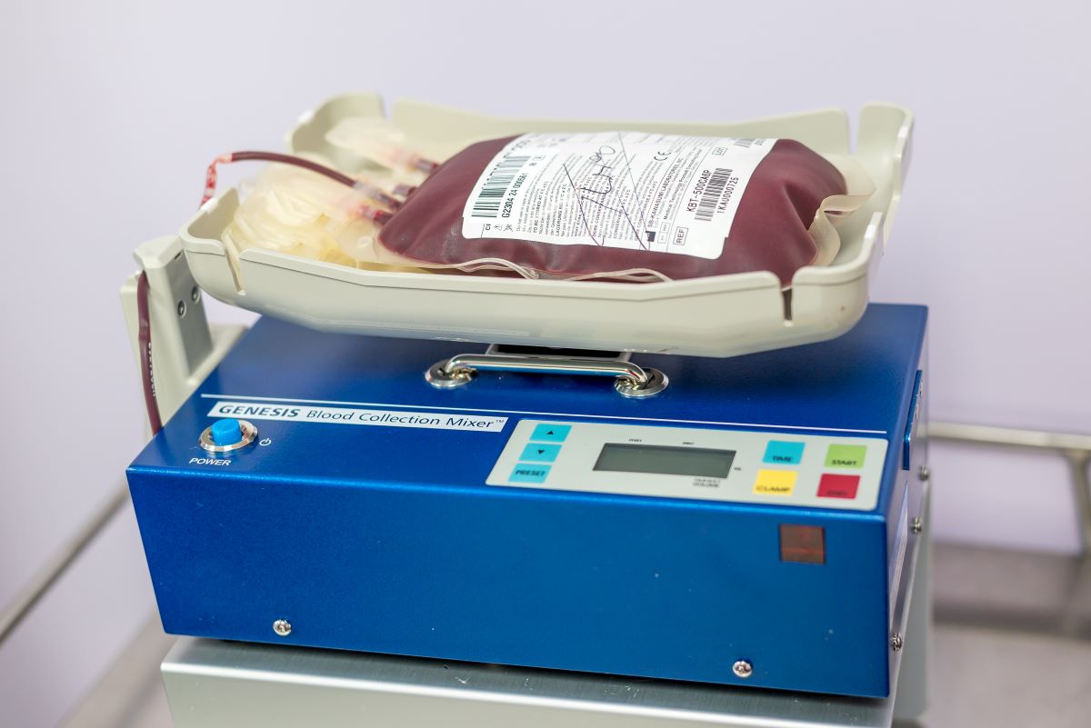 Lifting of 'mad cow' ban boosts blood bank donations - Cayman Compass
