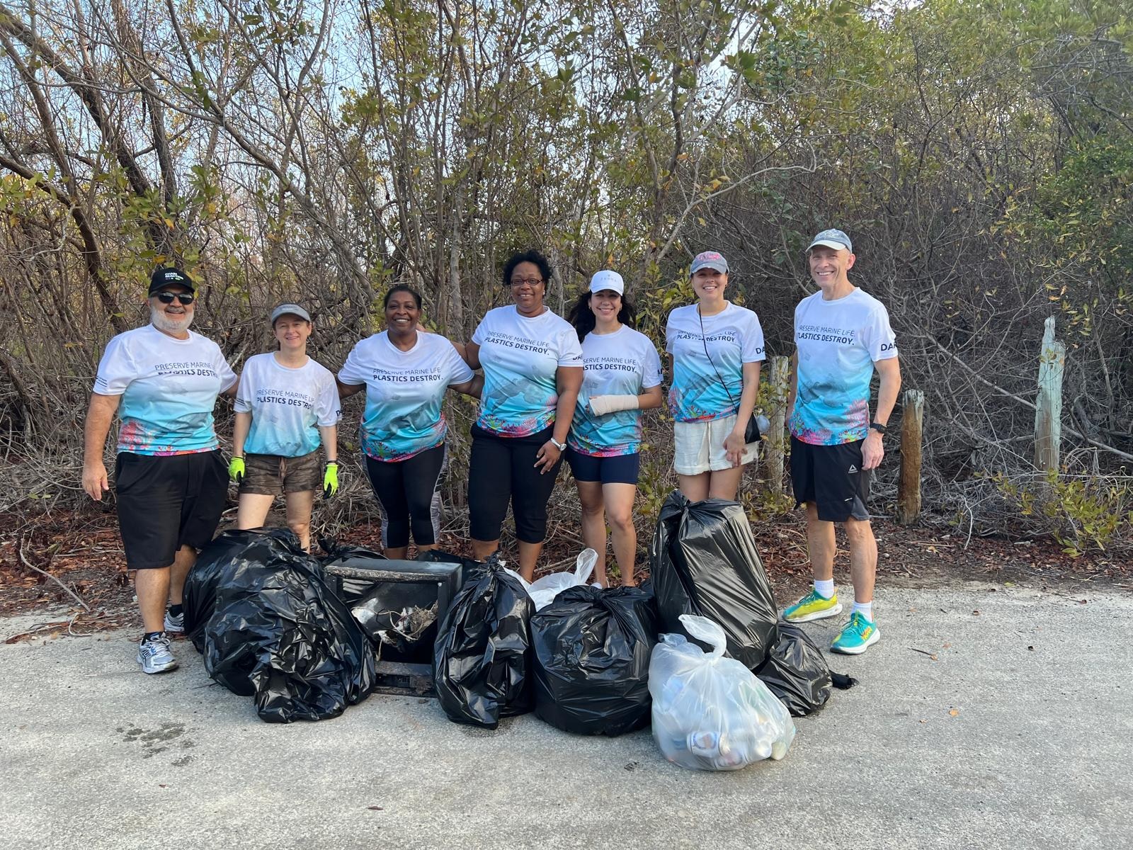 Record turnout for Chamber Earth Day Clean-up - Cayman Compass