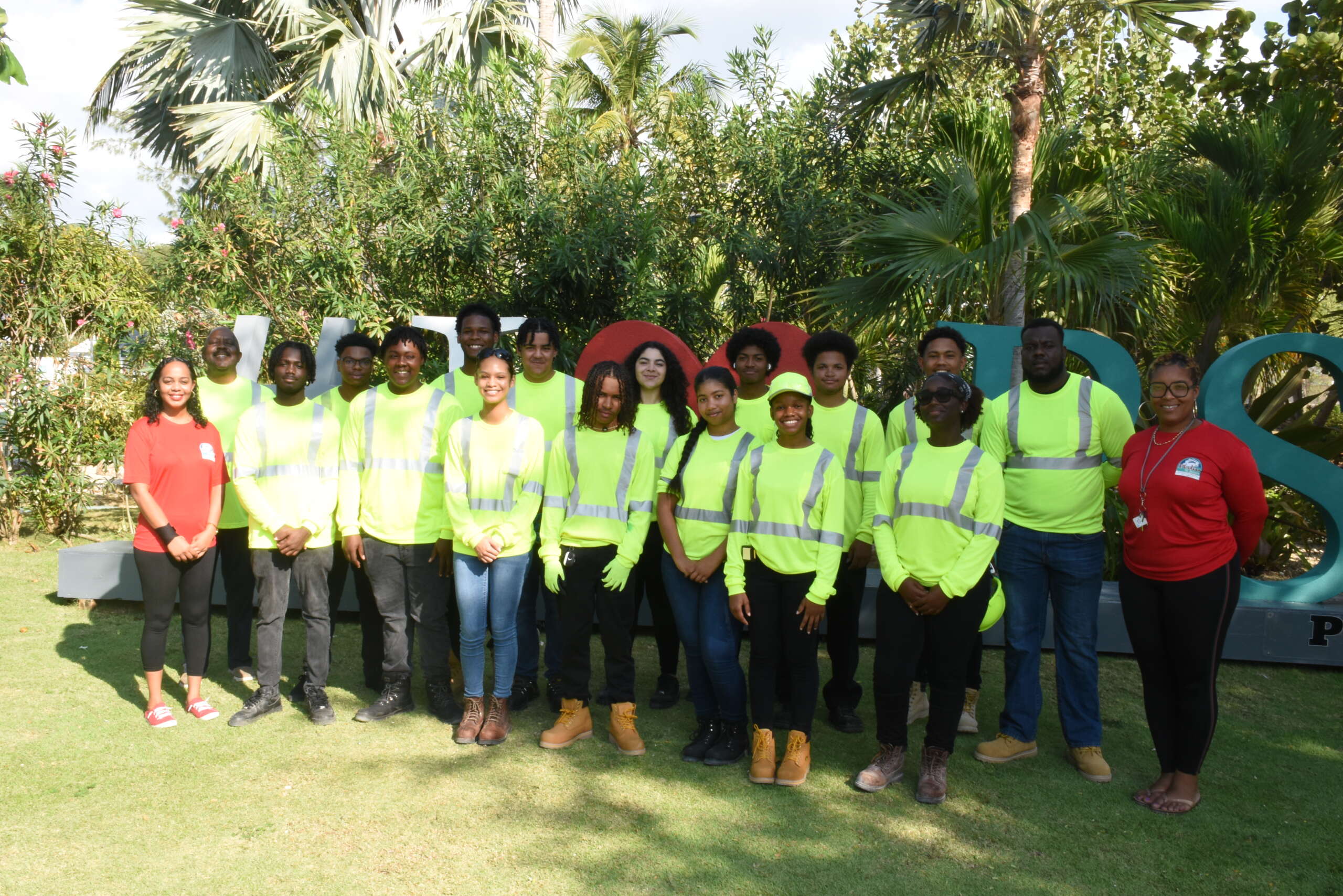 CIFEC4 - Cayman Compass