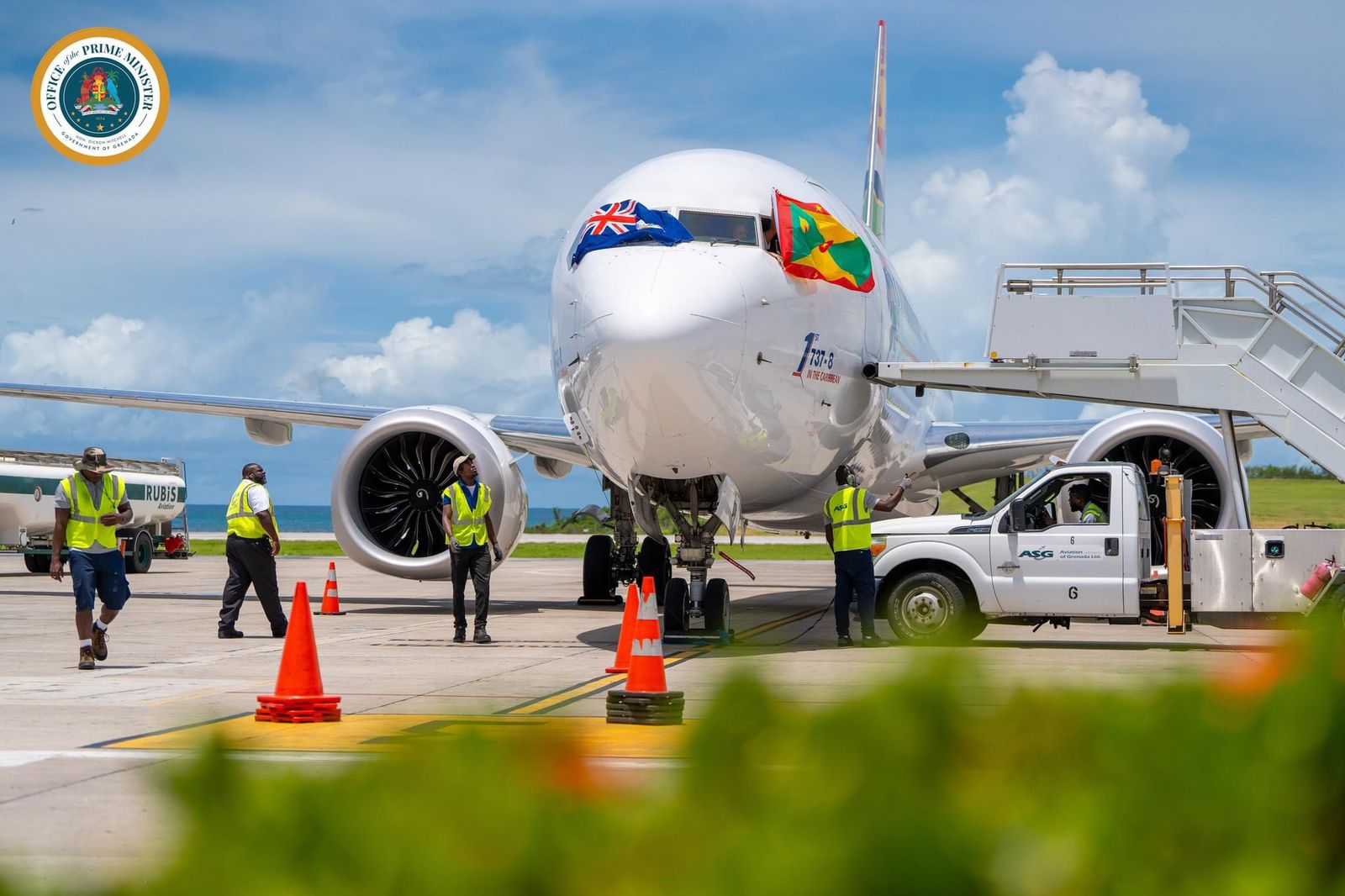 Cayman delivers aid to hurricane-hit islands - Cayman Compass