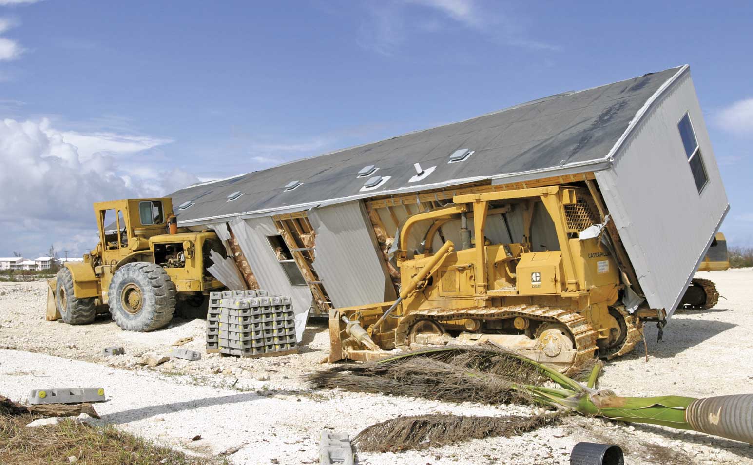 Remembering Ivan: Massive clean-up - Cayman Compass