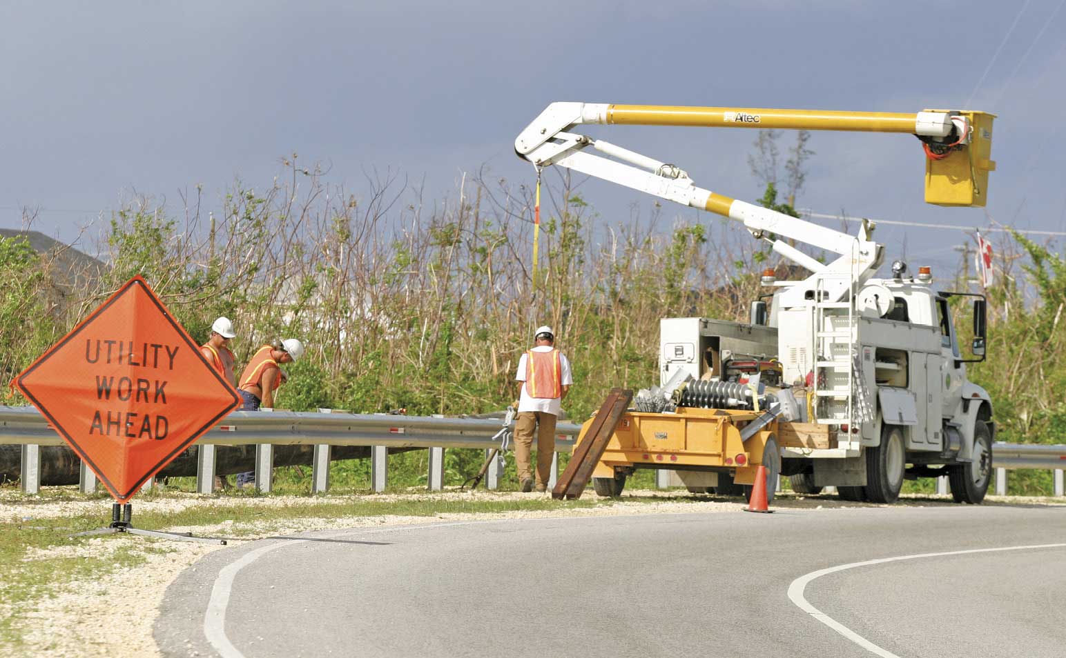 Remembering Ivan: Massive clean-up - Cayman Compass