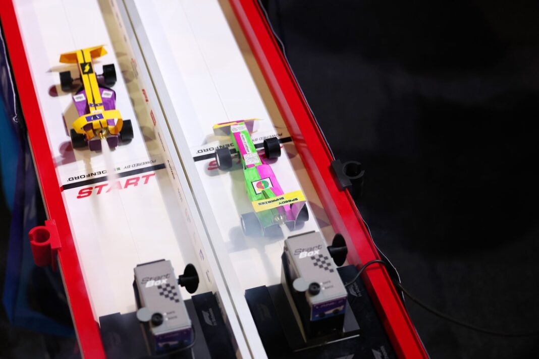 F1 miniature cars - Cayman Compass