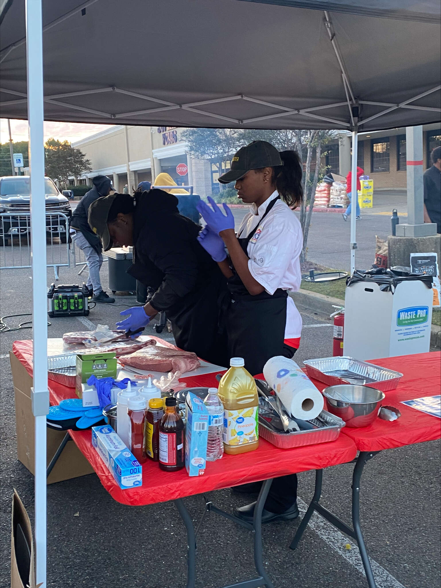 Aspiring chefs compete at World Juniors BBQ League