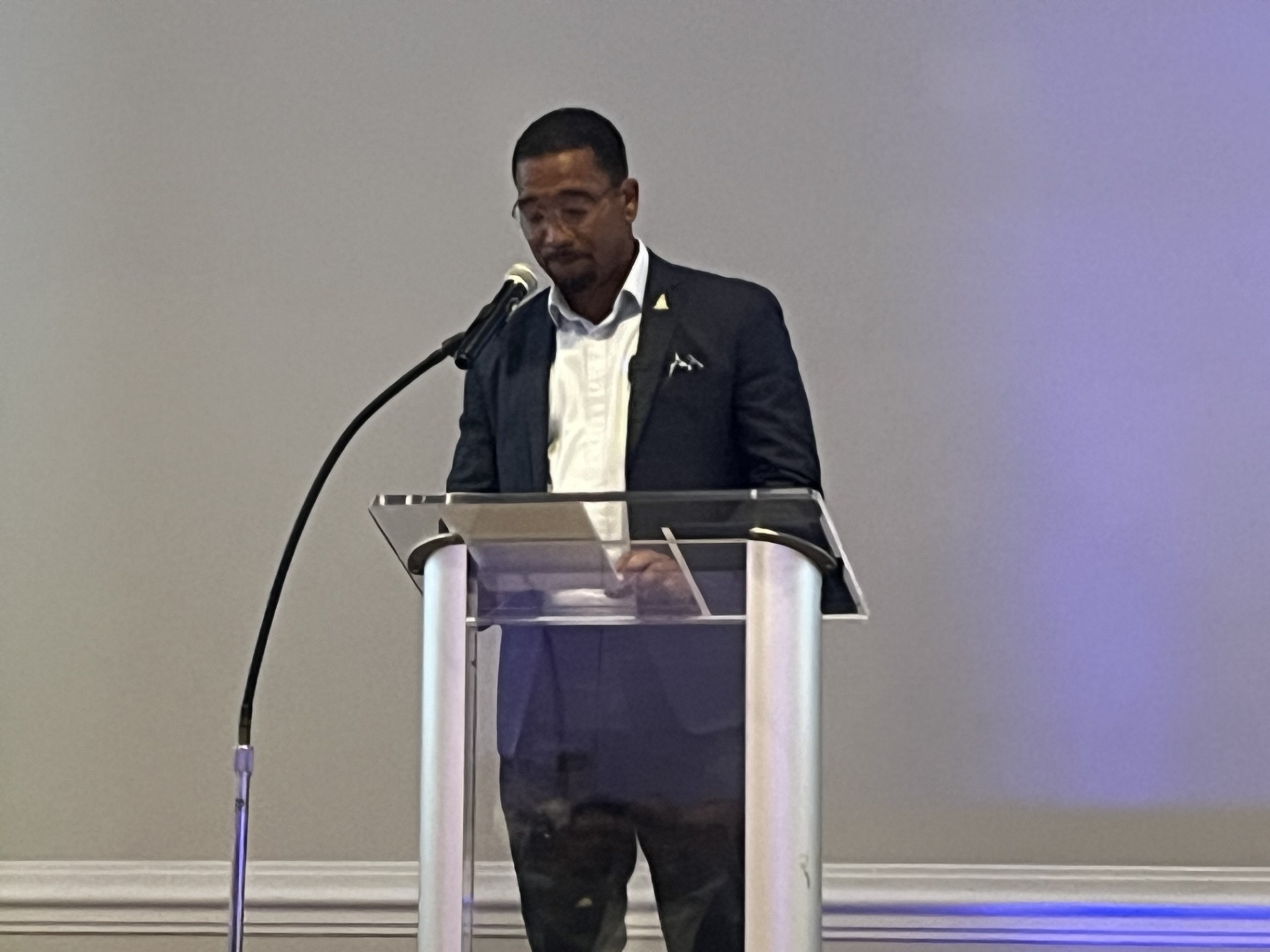 Bryan at CITA AGM - Cayman Compass
