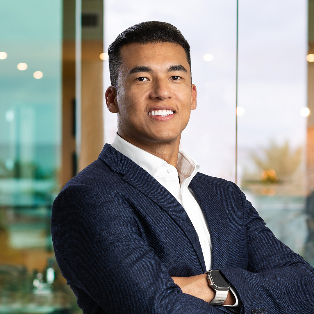 Daniel Amorim - Cayman Compass