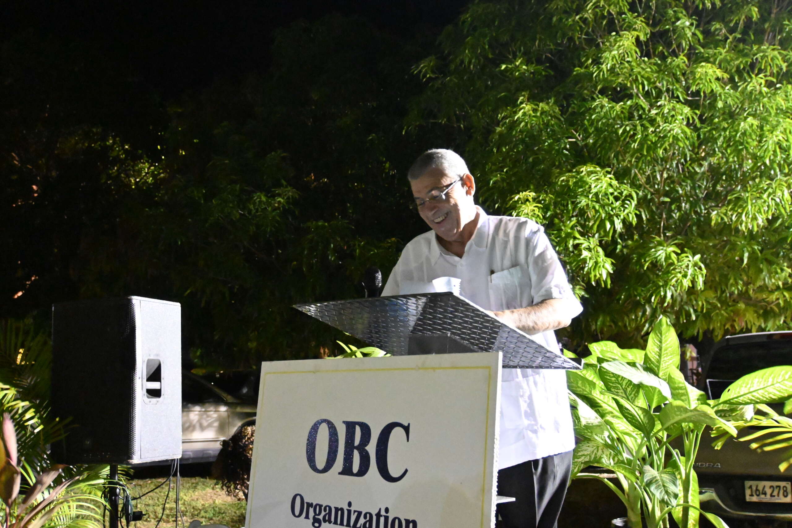 Julie Hunter challenges McKeeva Bush's West Bay West seat - Cayman Compass