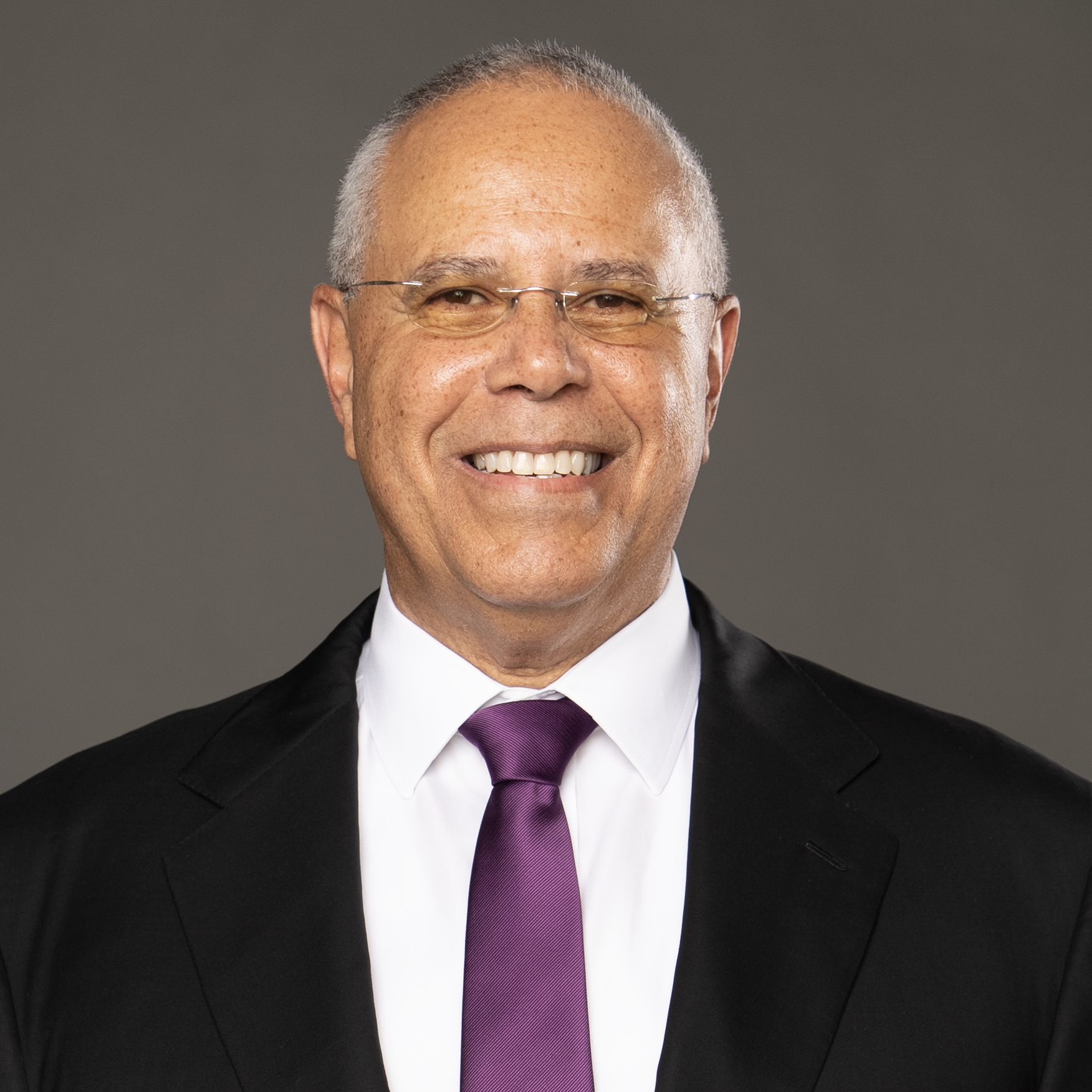 Dan Scott says its 'time for change' as he targets election win with ...