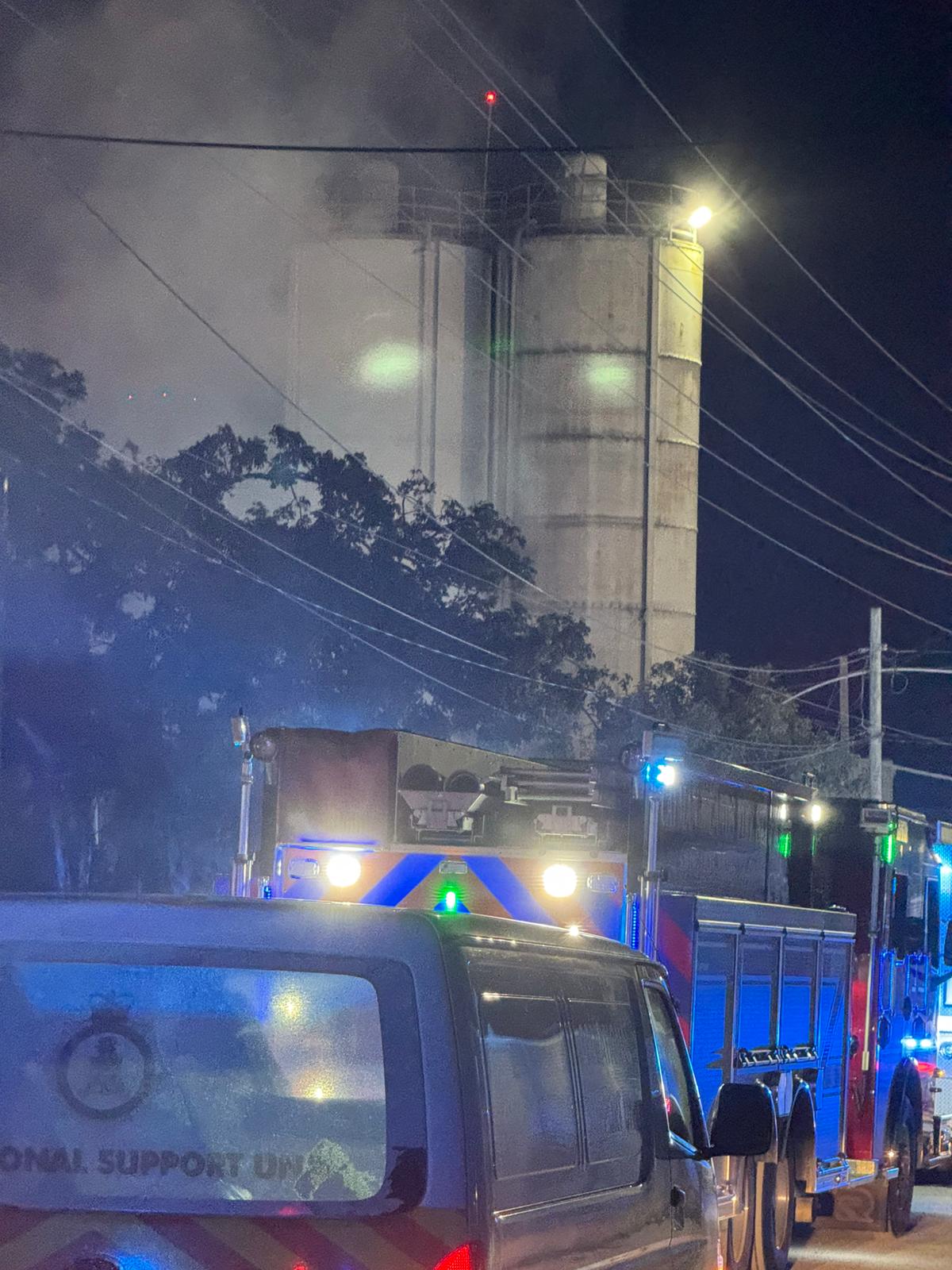 Fire hits George Town auto shop - Cayman Compass