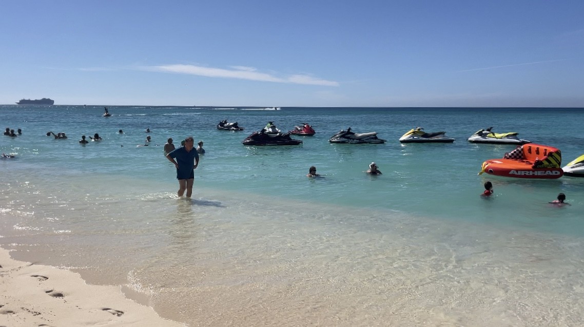 Jet ski operators on Public Beach say congestion risks public safety ...