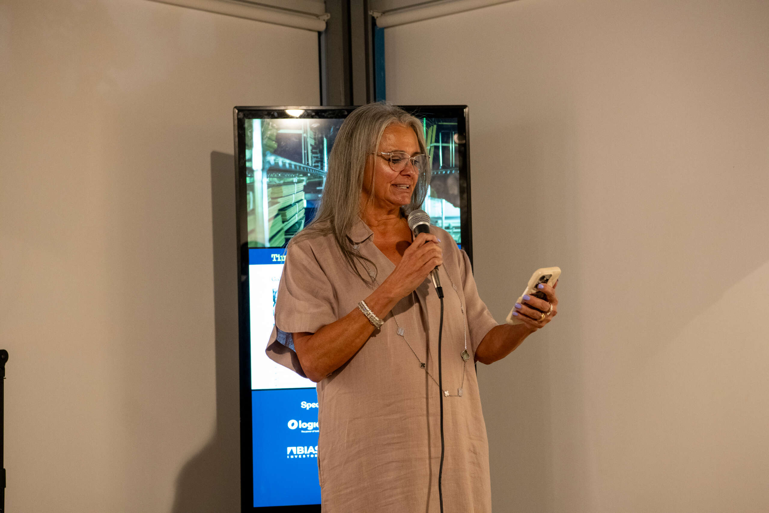 Timeback archival photos unveiled at gallery exhibit - Cayman Compass