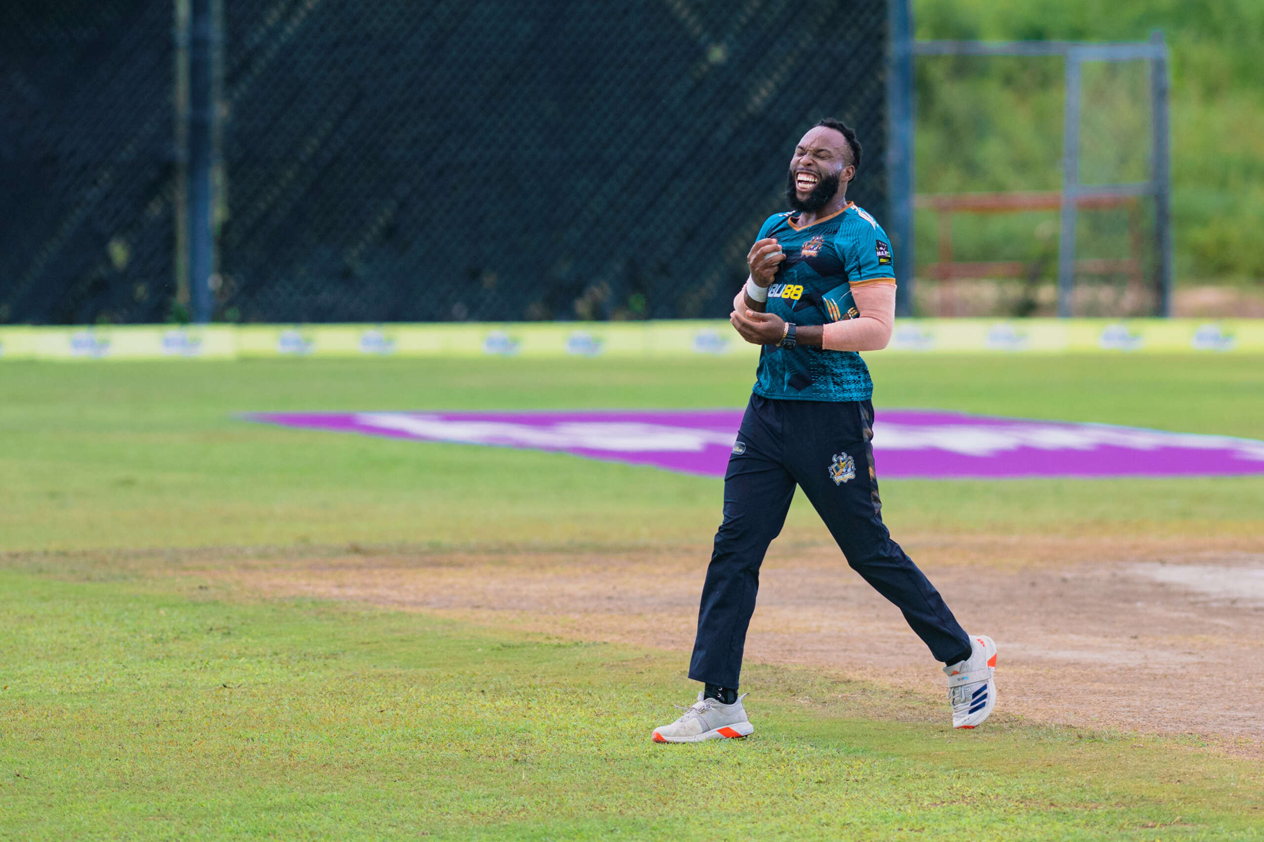 Star players strike over pay as Max60 cricket ends in chaos - Cayman ...