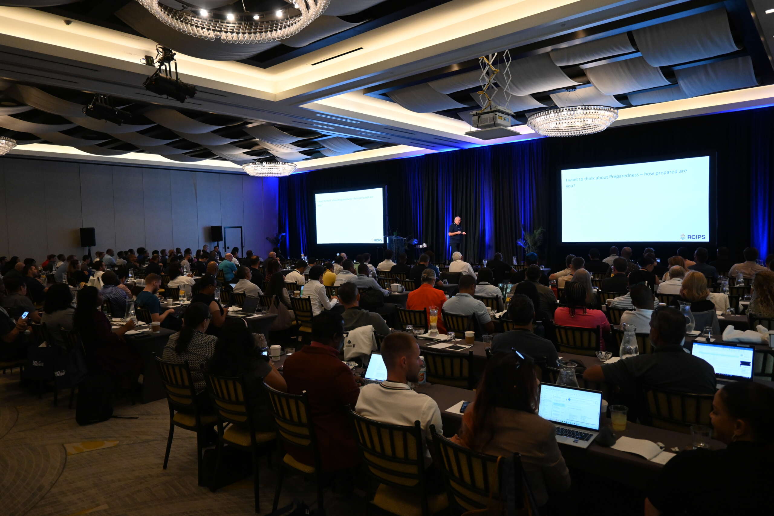 Cybersecurity experts: Caymankind doesn’t work online - Cayman Compass