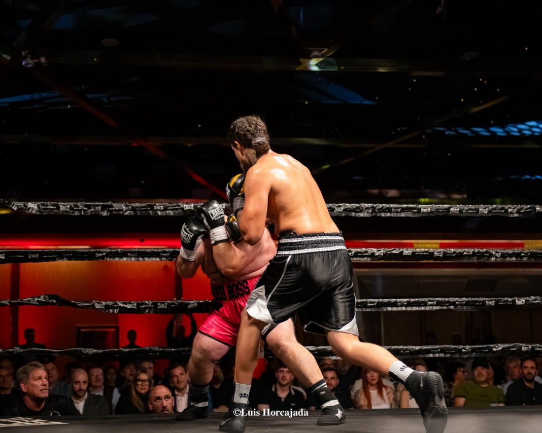 Caymanian boxer Christopher Hurlston punches his way to fourth pro win ...