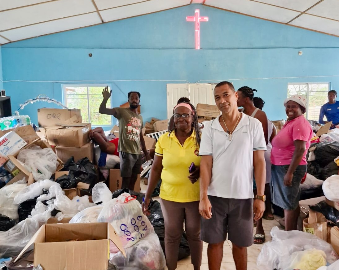 Cayman's aid package brings Christmas relief to hurricane-hit Jamaica ...