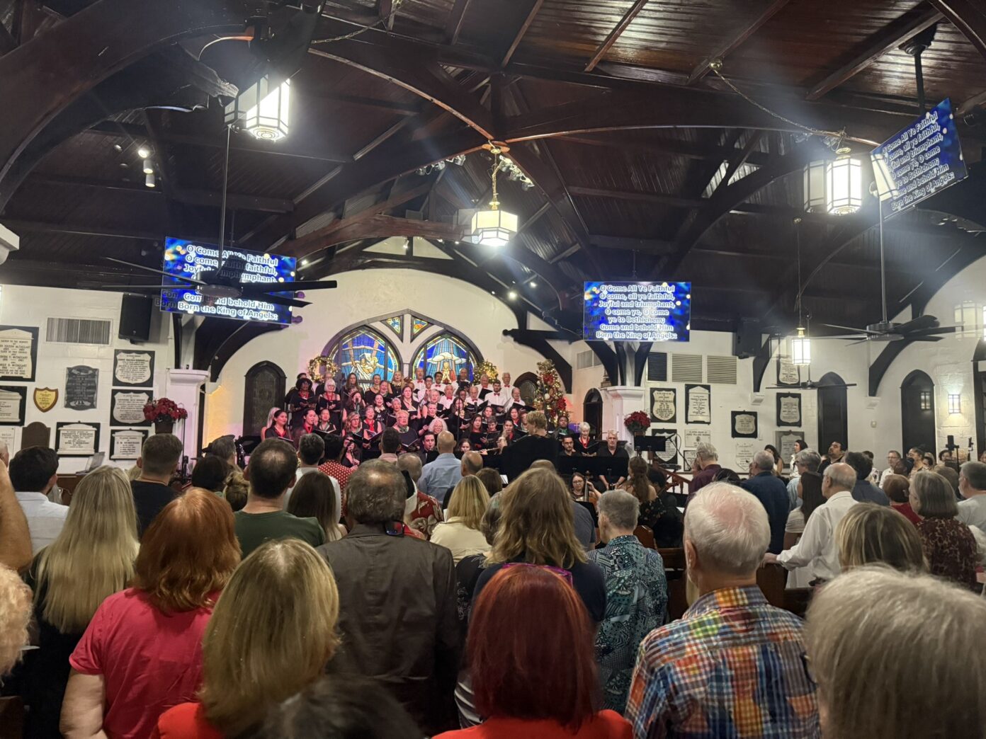 Annual Christmas concerts at Elmslie offer 'Starlight and Wonder ...