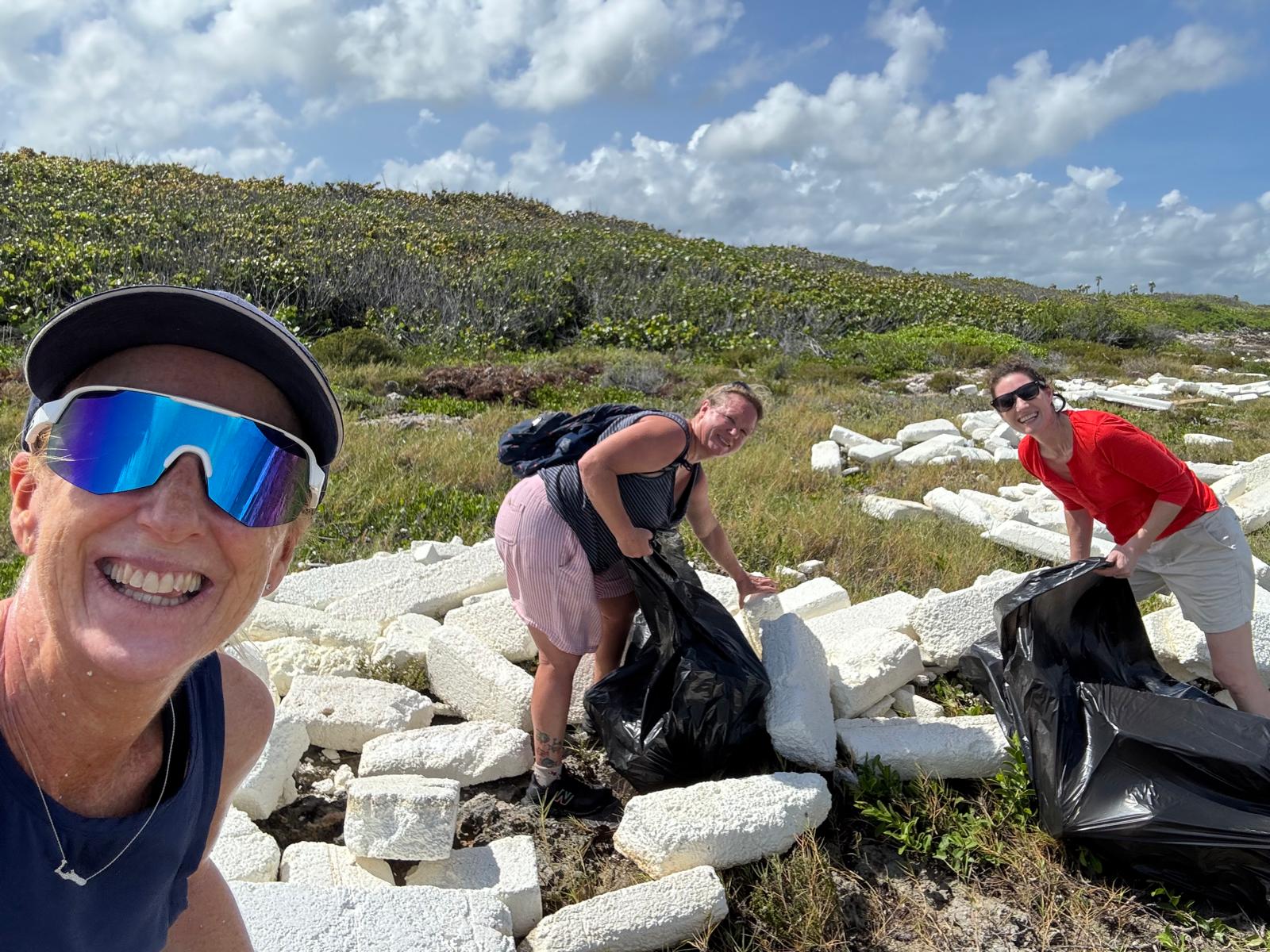 Scuba volunteers remove polystyrene debris from shoreline - Cayman Compass